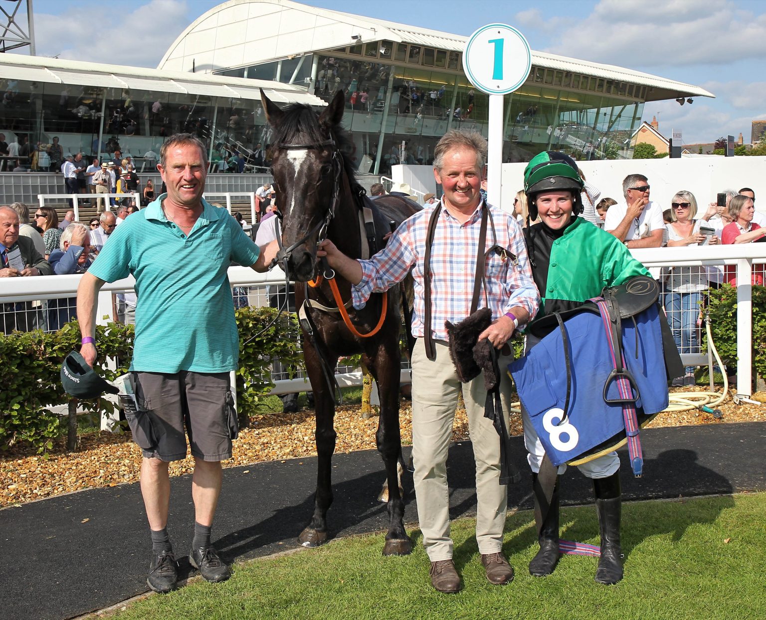 First-timers guide to racing at Stratford – Stratford Racecourse ...